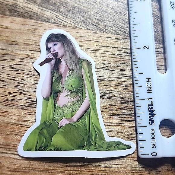 Taylor Swift | Art | 10 Taylor Swift Midnights Folklore 1989 Red Vinyl ...